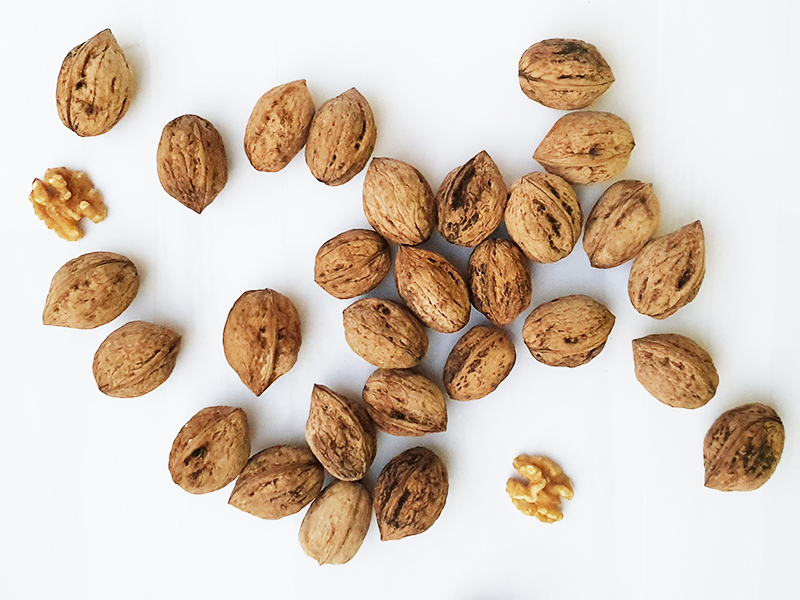 Walnut Green (in Shell) | Pack of 1kg - Minbaladeh.world